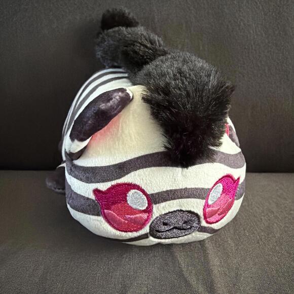 Aphmau | Toys | Aphmau Meemeows Safari Limited Edition Zebra Cat 6 ...